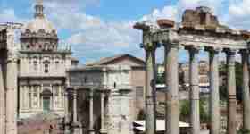 Semi private and guided Tour of Colosseum and Roman Forum